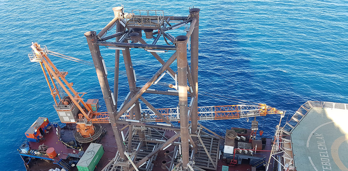 Gulf of Suez Minimum Facilities Platform Installation | 2H Offshore